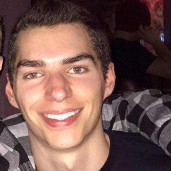 Casey's Closet (@campcasey5) | Poshmark